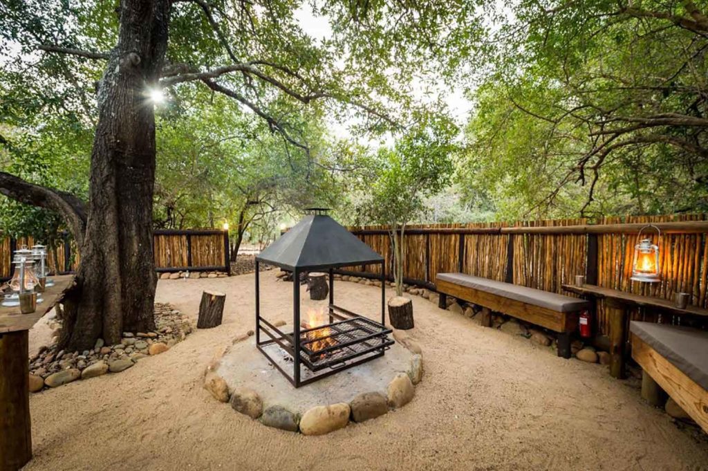 The Island Boma Area - Sun Destinations Safari